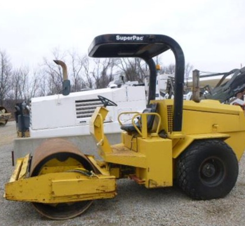 5 Ton Rubber Tire Roller Rental