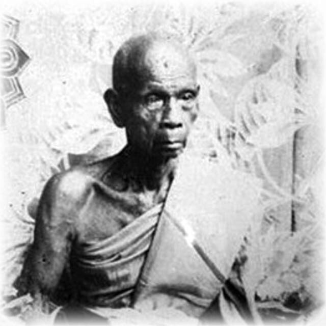 Mae Chee Bun Ruean Buddhist Nun Statuette Wat Awut – Ancient Amulet