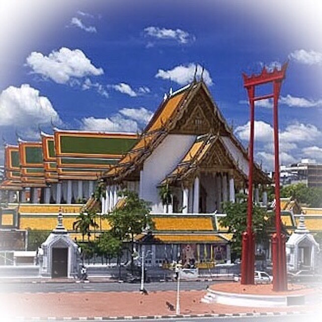 Wat Sutat – Carved Walrus Bone Tiger Amulet Luang Por Tim Wat Laharn ...