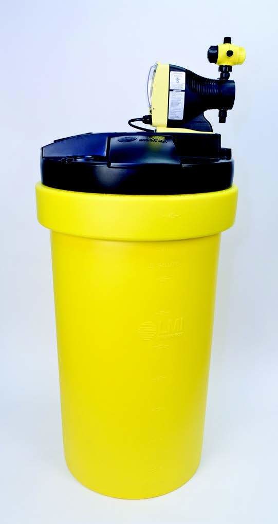 26350-1, LMI 50 Gal Polyethylene Tank with Lid, Pre-Drilled for Agitator