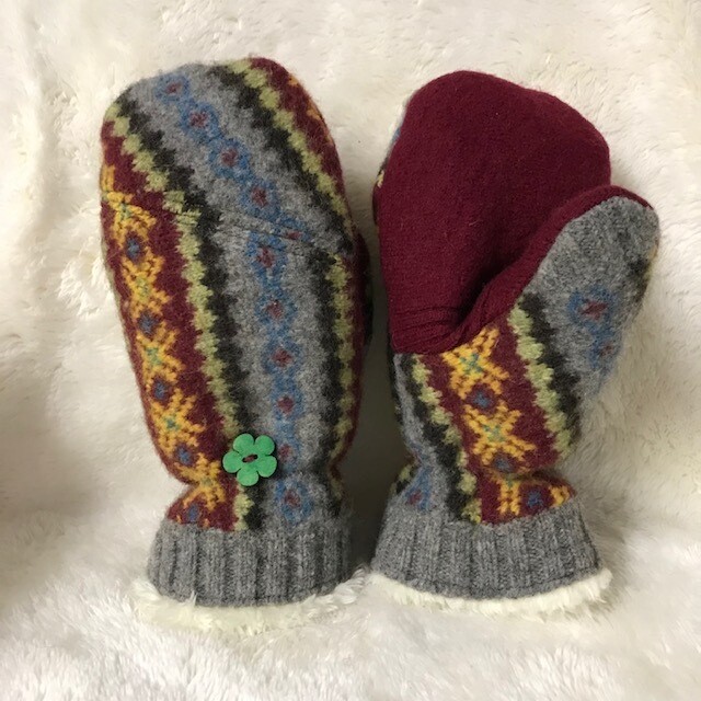 CHILD LARGE / ADULT SMALL - Store - Wicked Warm Mittens
