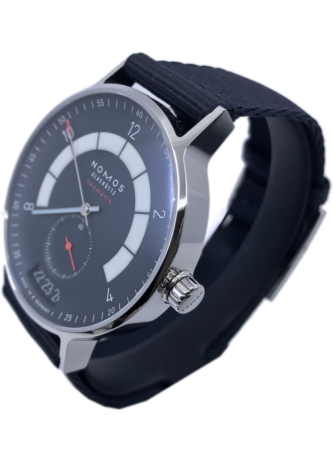 NOMOS Glashütte Autobahn Neomatik 41mm Date Midnight Blue 1302 ...