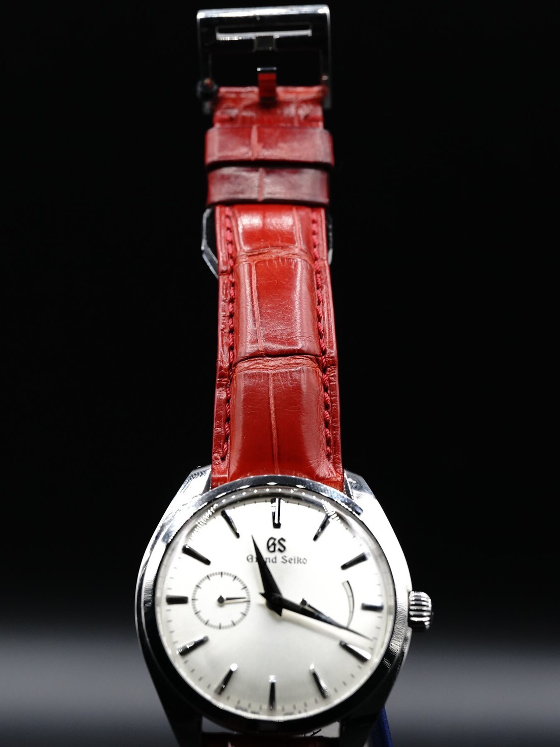 Grand Seiko SBGK007 - Exquisite Timepieces