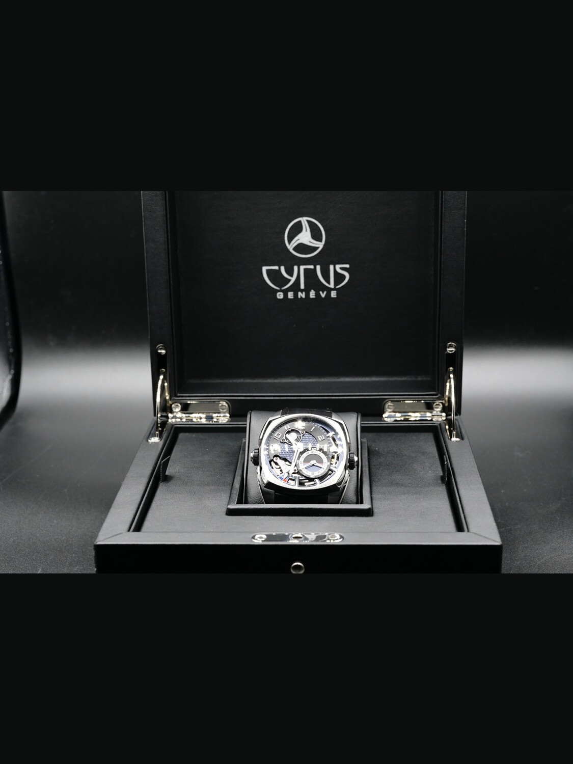 Cyrus Klepcys Alarm - Exquisite Timepieces