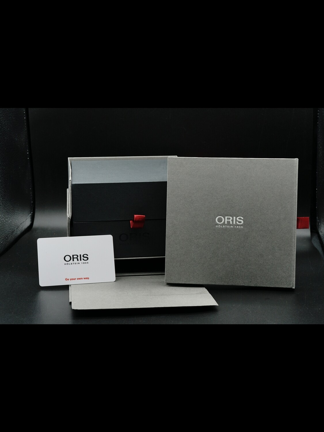 Oris Aquis Date Upcycle 41mm - Exquisite Timepieces