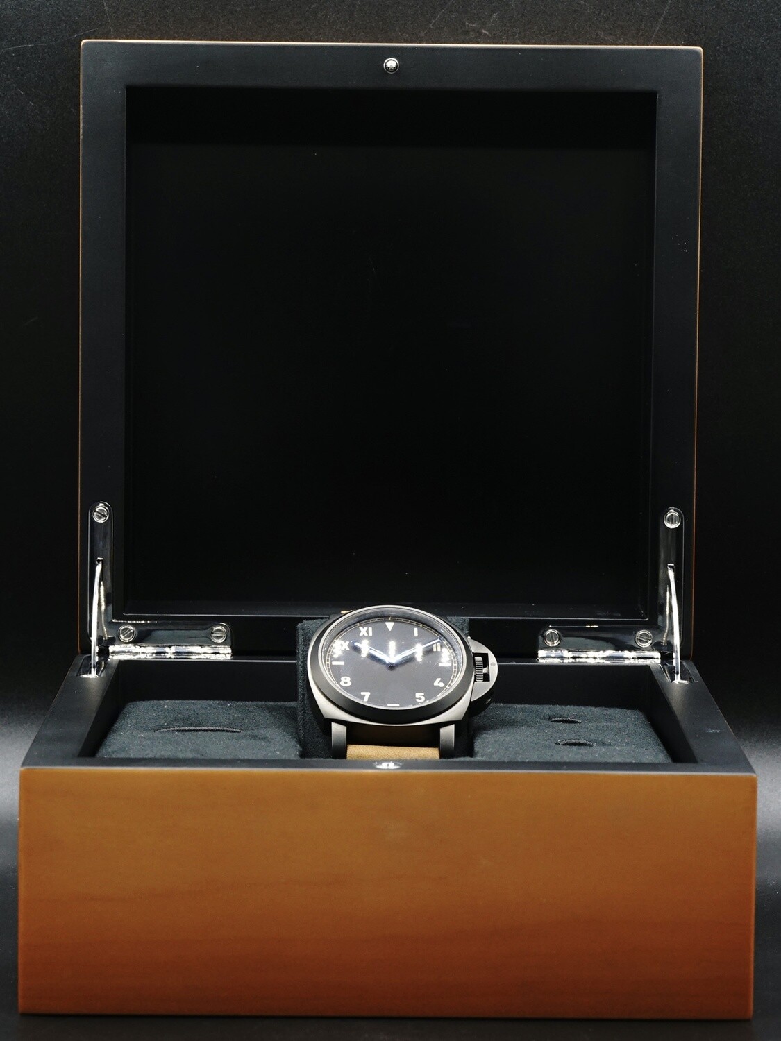 Panerai PAM00779 Luminor California 8 Days DLC 44mm- Exquisite Timepieces