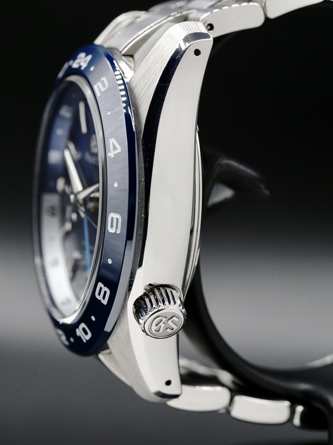 Grand Seiko Sport GMT SBGE255 - Exquisite Timepieces