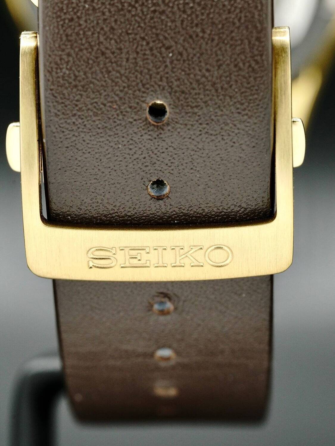 Seiko Prospex Alpinist SPB210 - Exquisite Timepieces