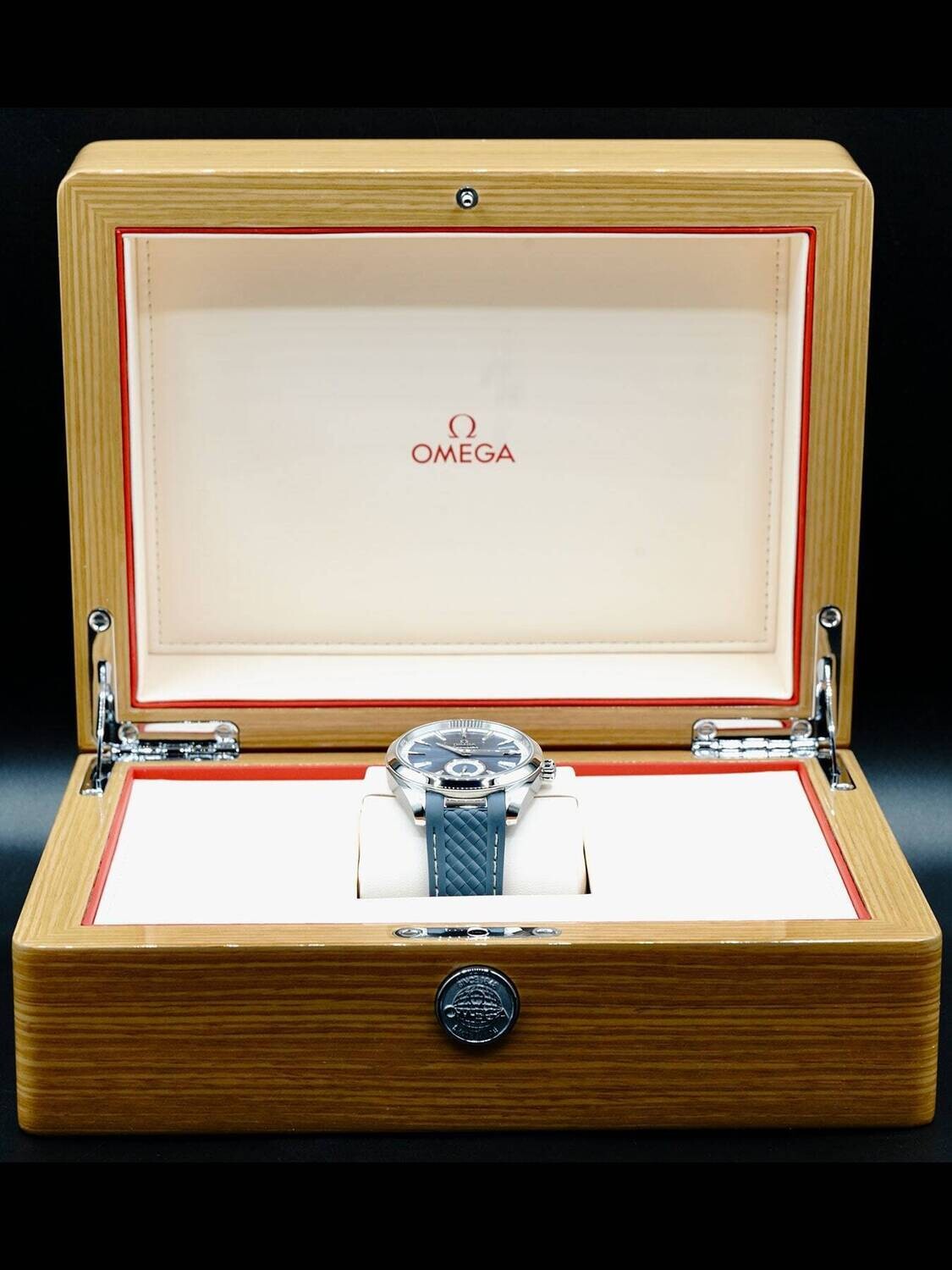 Omega Aqua Terra 150M Small Seconds Blue Dial 41mm 220.12.41.21.03.005 ...