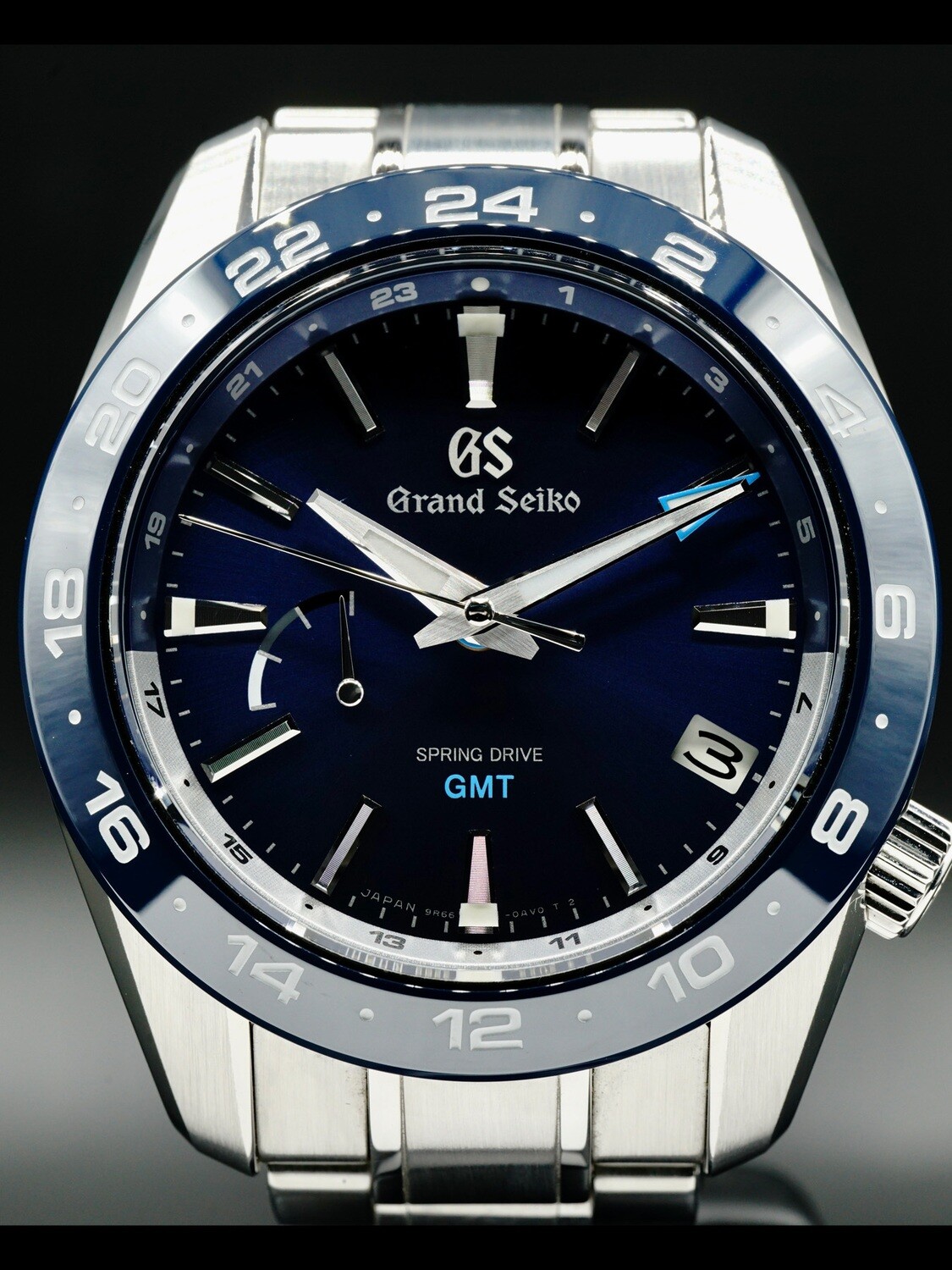 Grand Seiko Sport GMT SBGE255 - Exquisite Timepieces