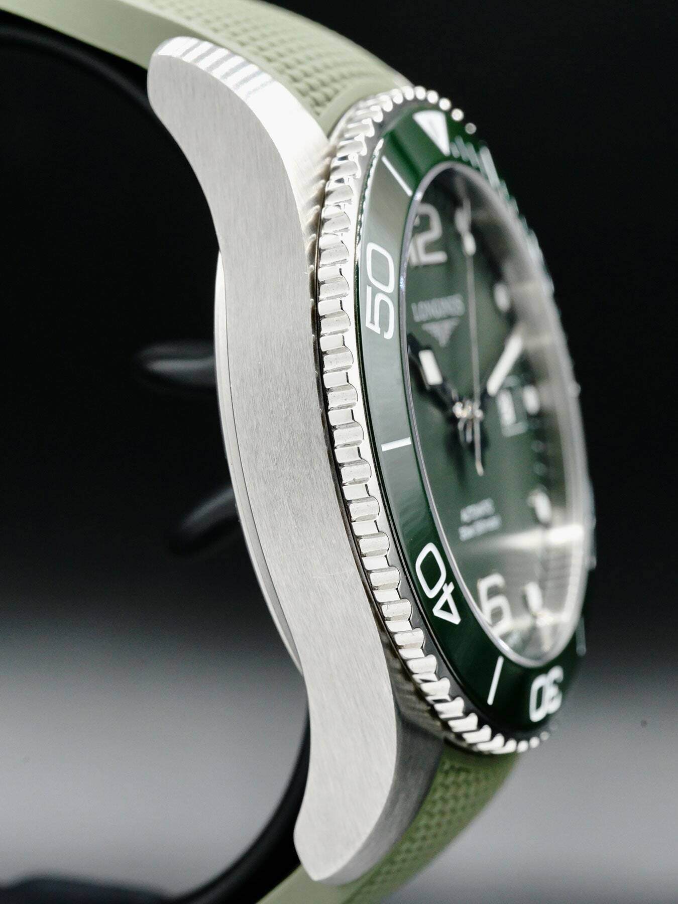 Longines Hydroconquest Green L3.781.4.06.9 - Exquisite Timepieces