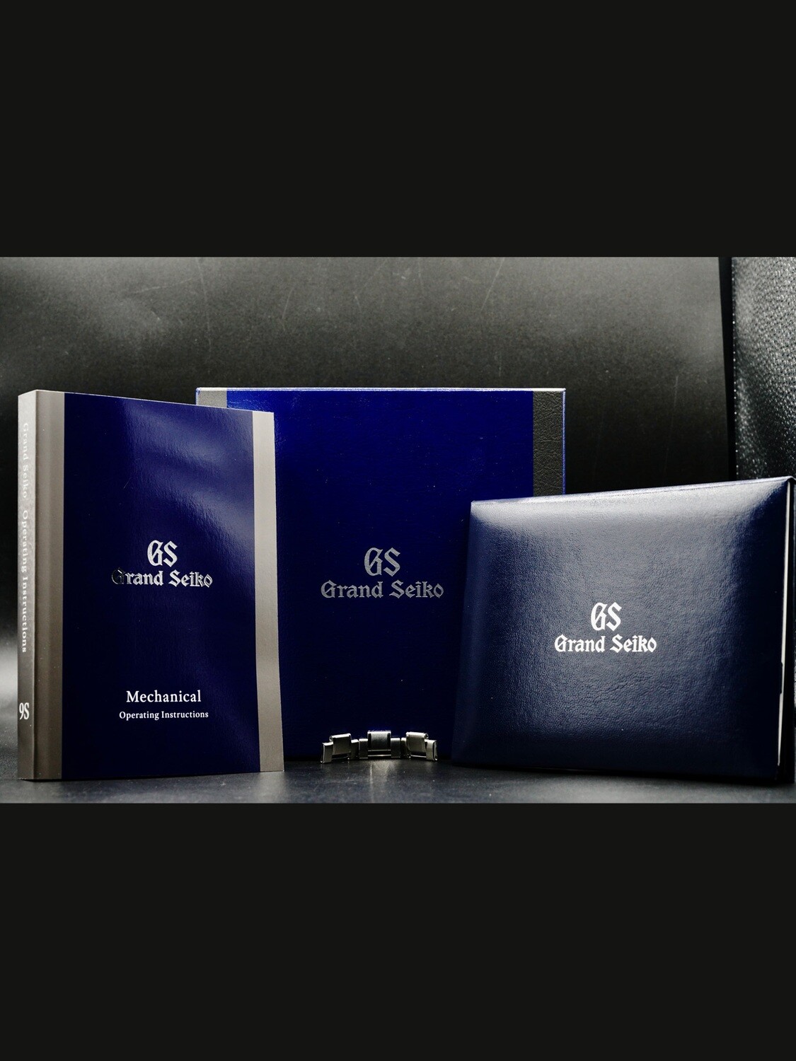 Grand Seiko Sport SBGJ237 - Exquisite Timepieces