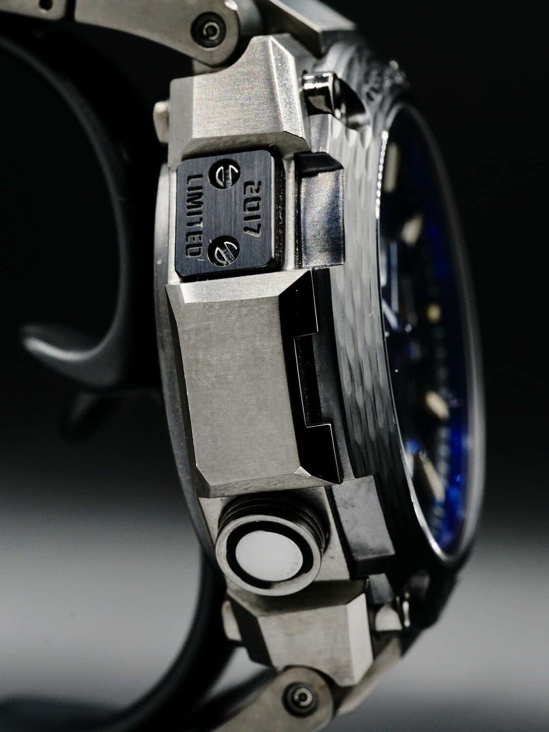 Casio G-Shock MrG Limited Edition MRG-G2000 - Exquisite Timepieces