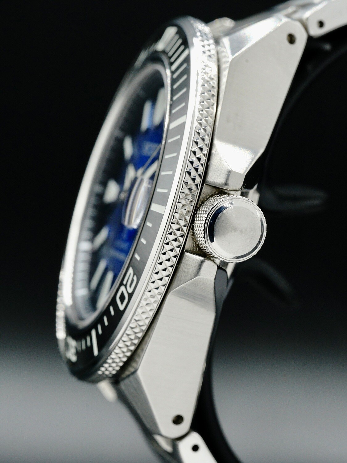 Seiko Prospex SRPE33 - Exquisite Timepieces