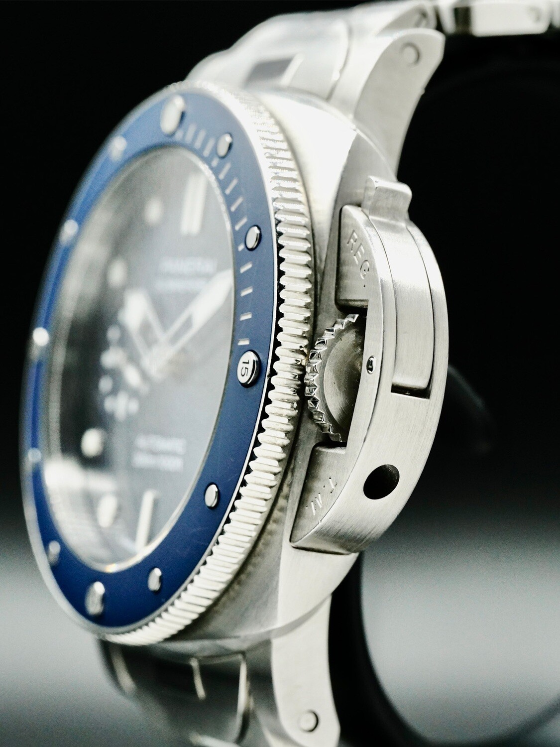 Panerai Submersible Blue Notte PAM01068 - Exquisite Timepieces