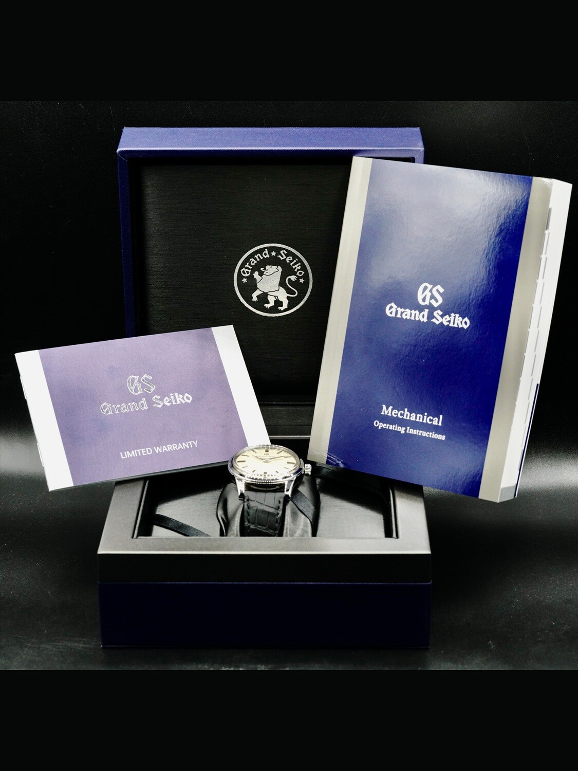 Grand Seiko SBGW231 - Exquisite Timepieces