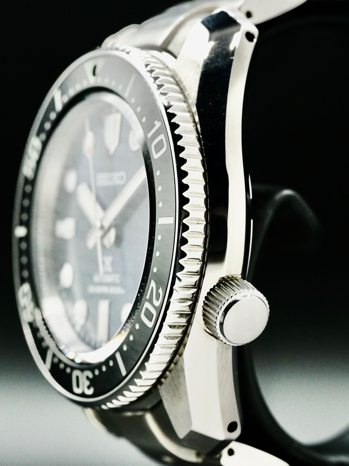Seiko SBDC127 Prospex - Exquisite Timepieces