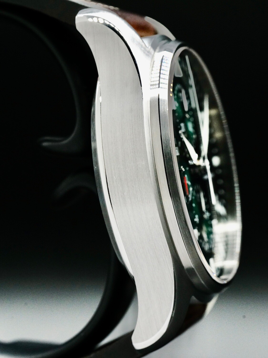 IWC Pilot Chronograph Edition Racing Green IW377726 - Exquisite Timepieces