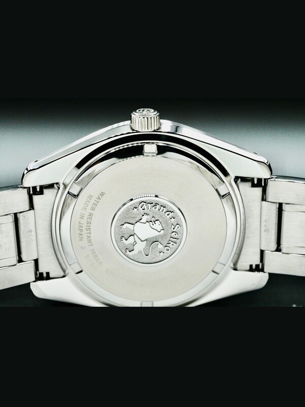 Grand Seiko SBGP005 - Exquisite Timepieces