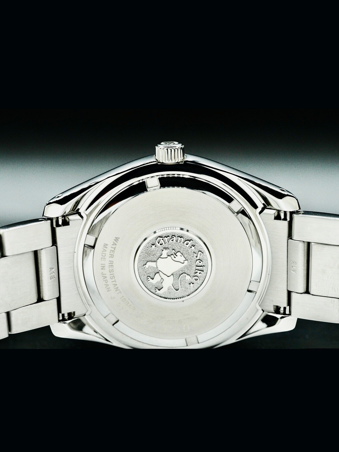 Grand Seiko SBGN013 - Exquisite Timepieces