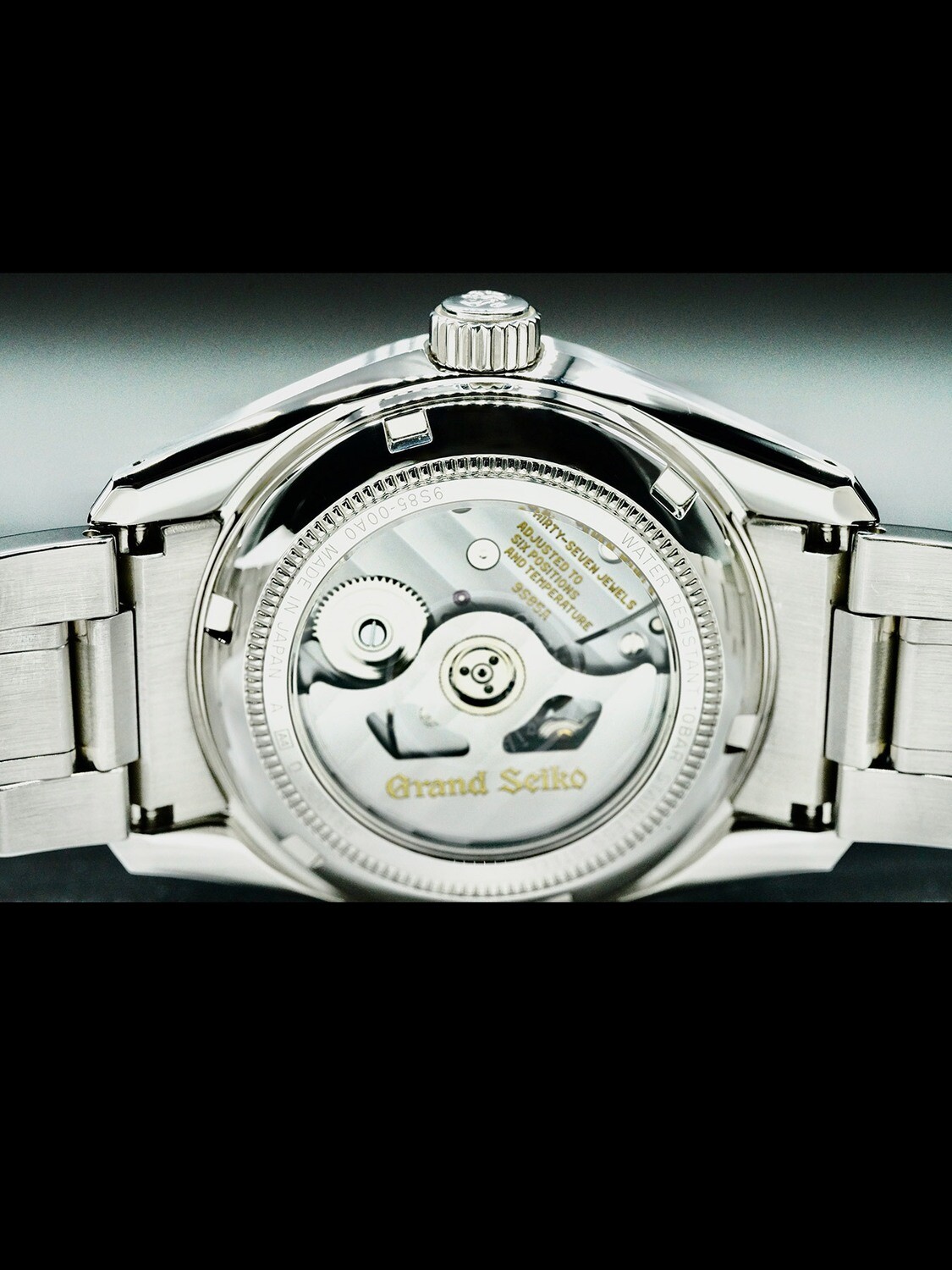 Grand Seiko SBGH005 - Exquisite Timepieces