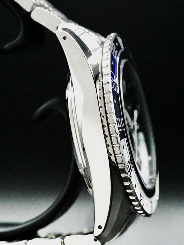 Grand Seiko Sport SBGJ237 - Exquisite Timepieces