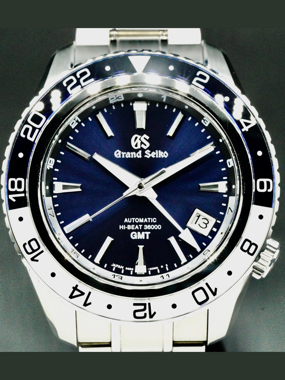 Grand Seiko Sport SBGJ237 - Exquisite Timepieces