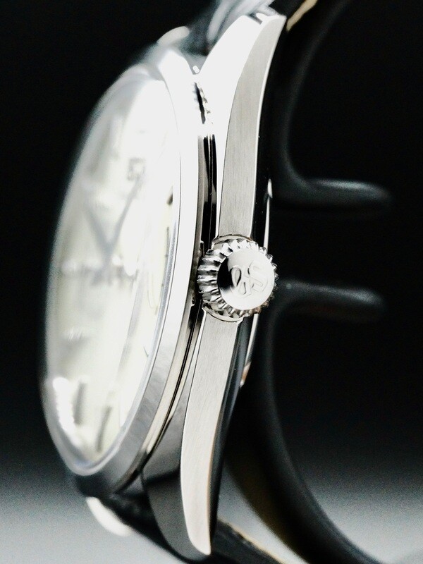 Grand Seiko SBGK007 - Exquisite Timepieces