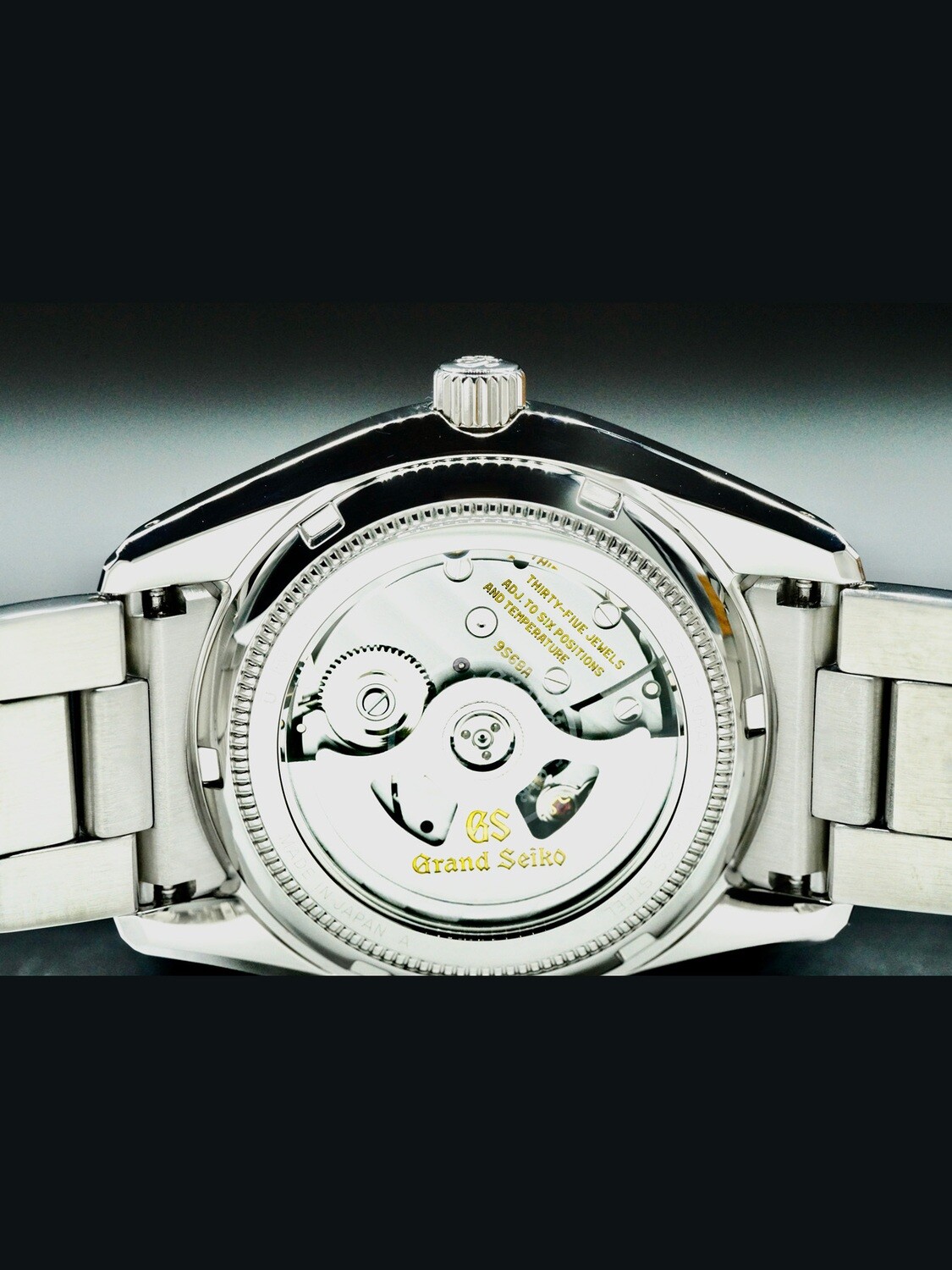 Grand Seiko SBGR307 - Exquisite Timepieces