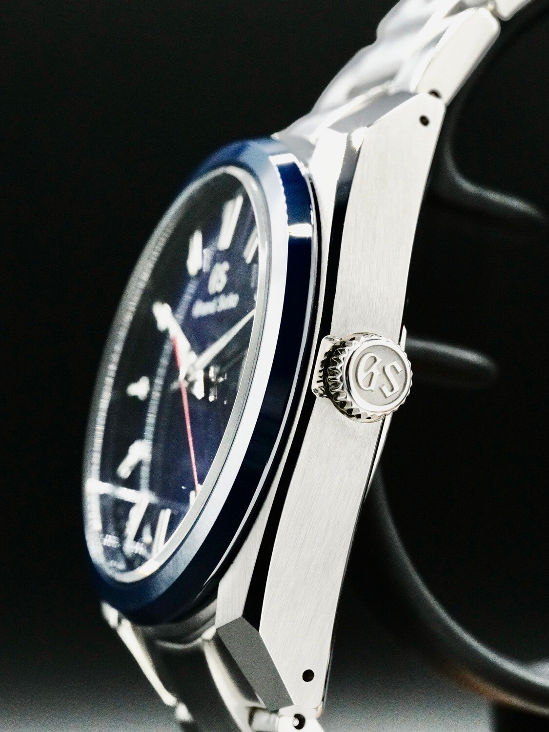 Grand Seiko SBGP015 Limited Edition - Exquisite Timepieces