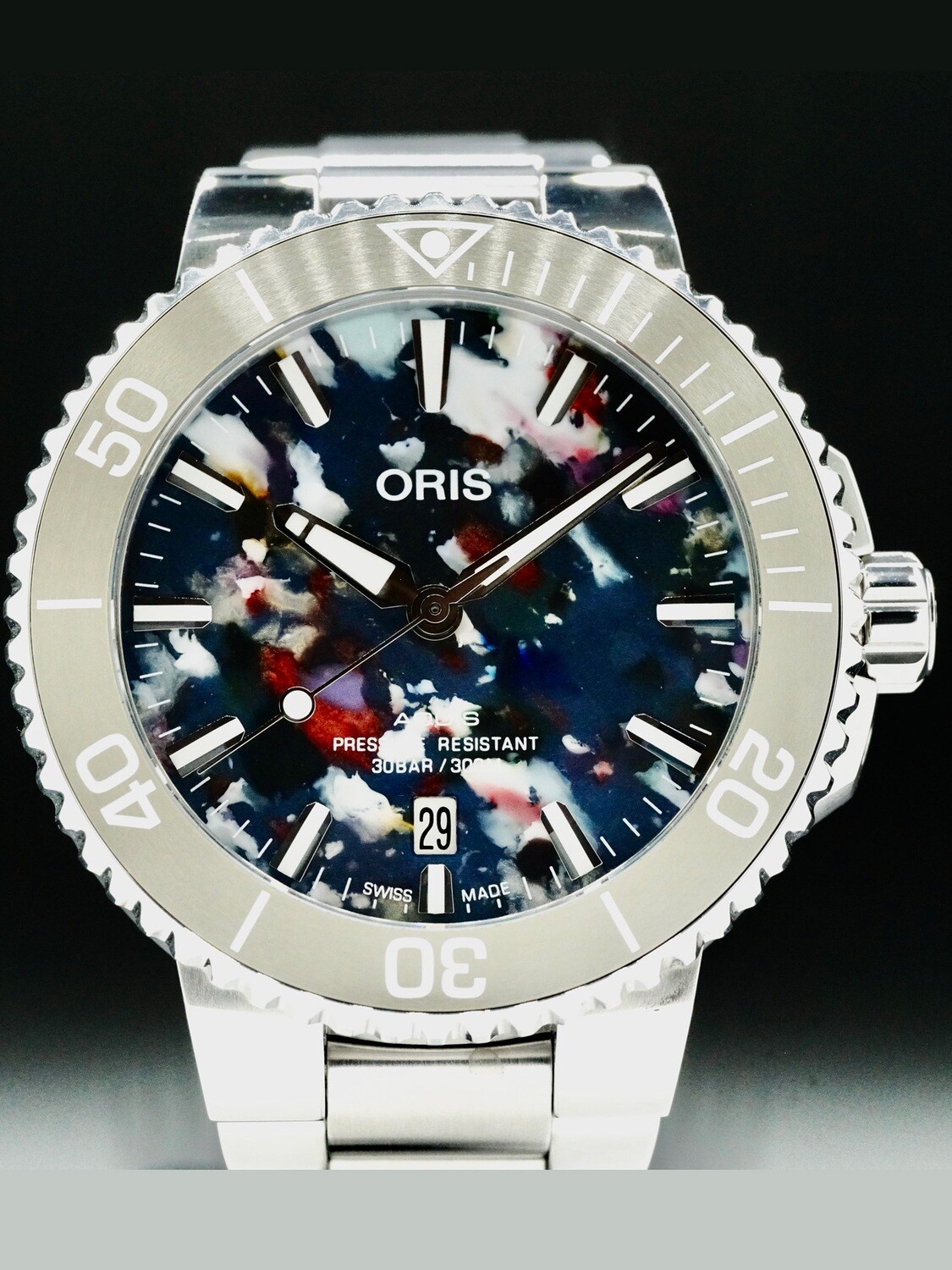 Oris Aquis Date Upcycle 41mm - Exquisite Timepieces