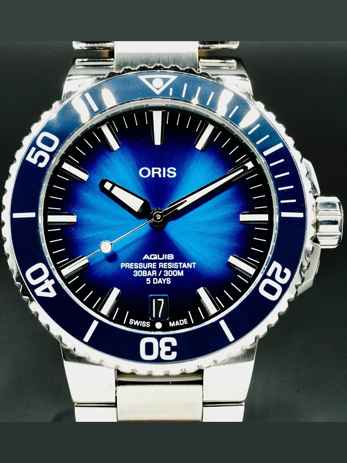 Oris 01 400 7763 4135-07 8 24 09PEB Aquis Date Calibre 400 - Exquisite ...
