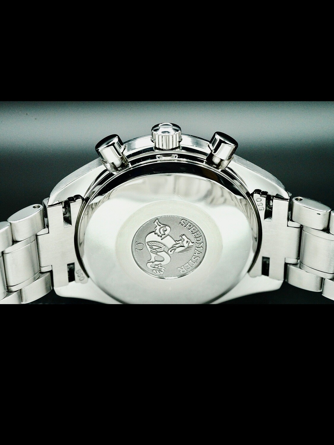 Omega 3520.50.00 Speedmaster Day Date - Exquisite Timepieces