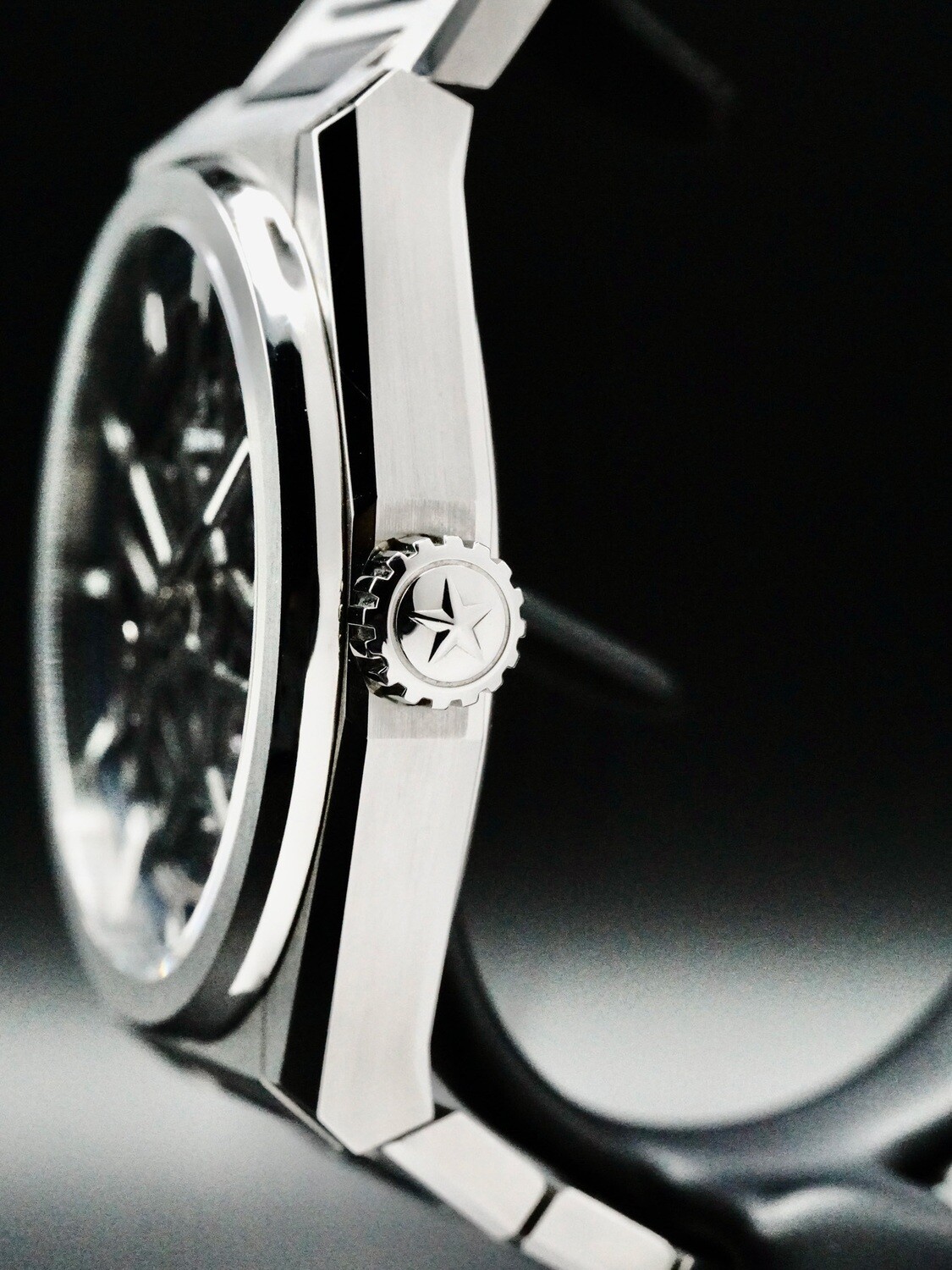 Zenith 95.9000.670/78.M9000 Defy Classic - Exquisite Timepieces