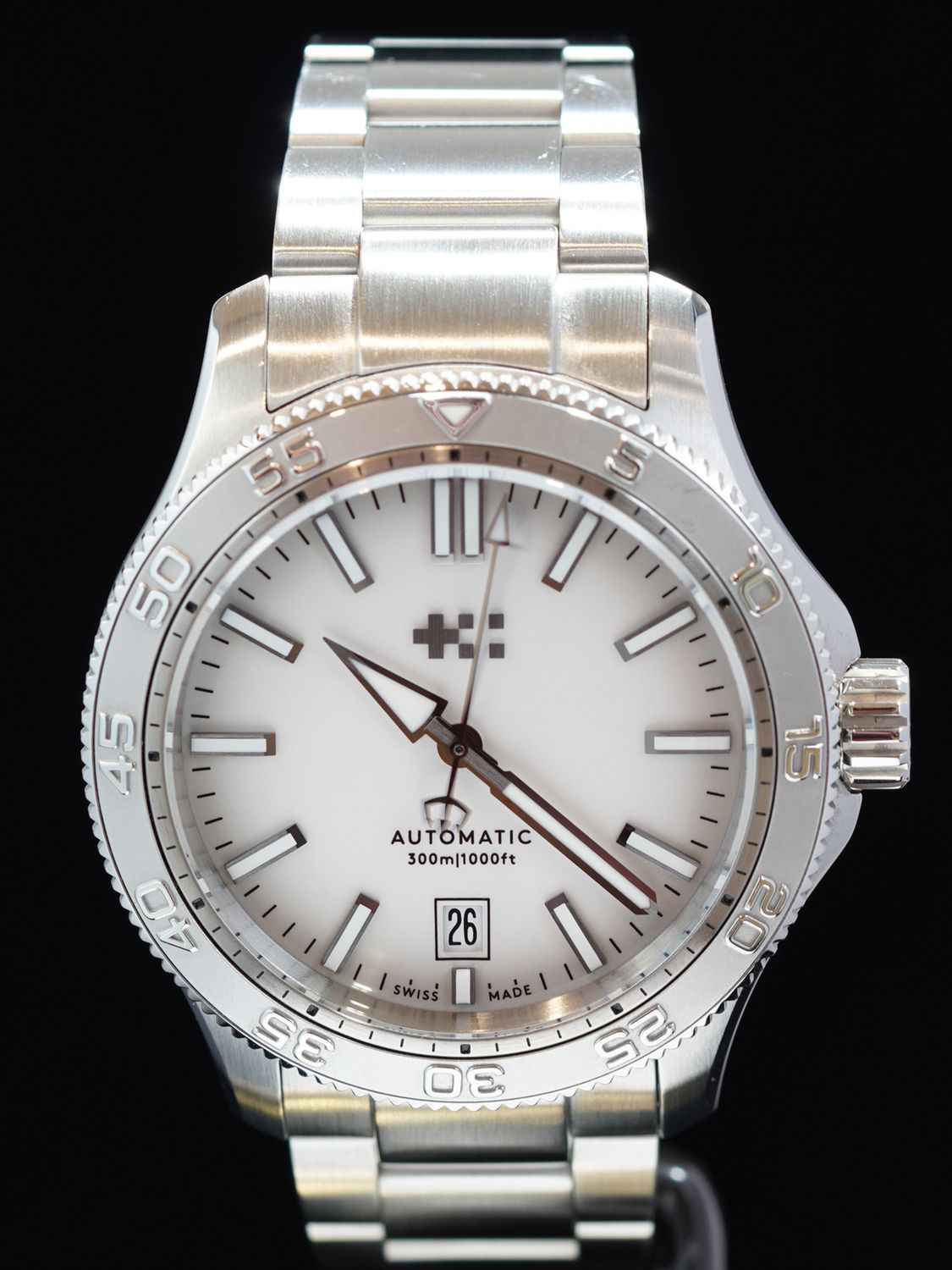 Christopher Ward C60 Atoll 300 40Mm Shark White Automatic Bader ...