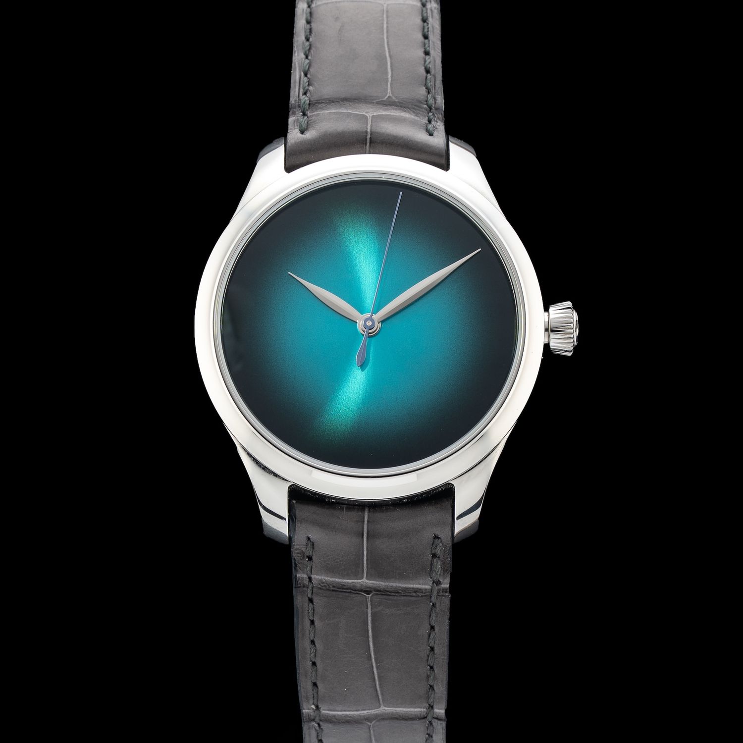 H.moser & Cie. Endeavour Centre Seconds 1200-1240 - Exquisite Timepieces