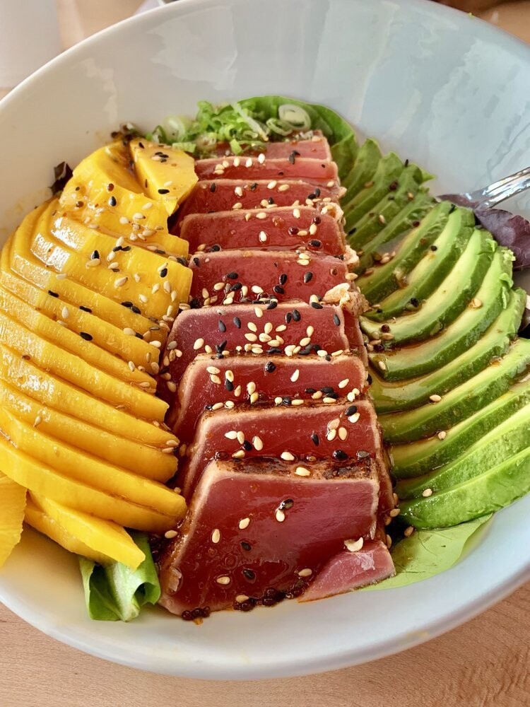 ahi tuna mango salad
