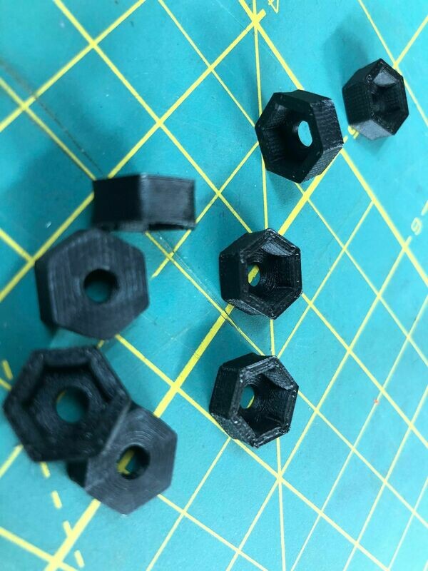 Losi Mini-T 2.0 & Mini-B - 8mm to 12mm Hex Adapter