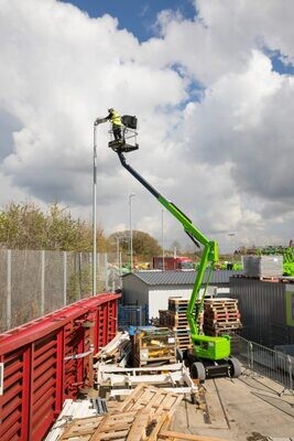 Nifty HR12NE- Knuckle Boom 12m (39ft) Self Propelled