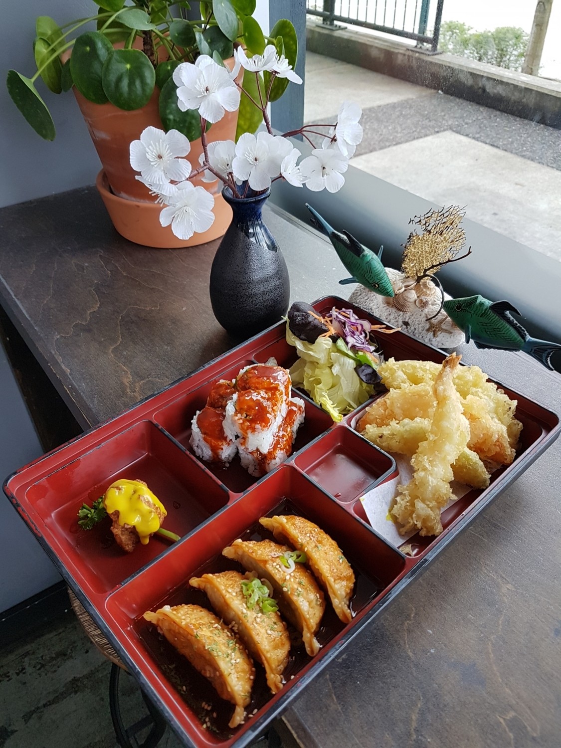 Spicy Gyoza Box