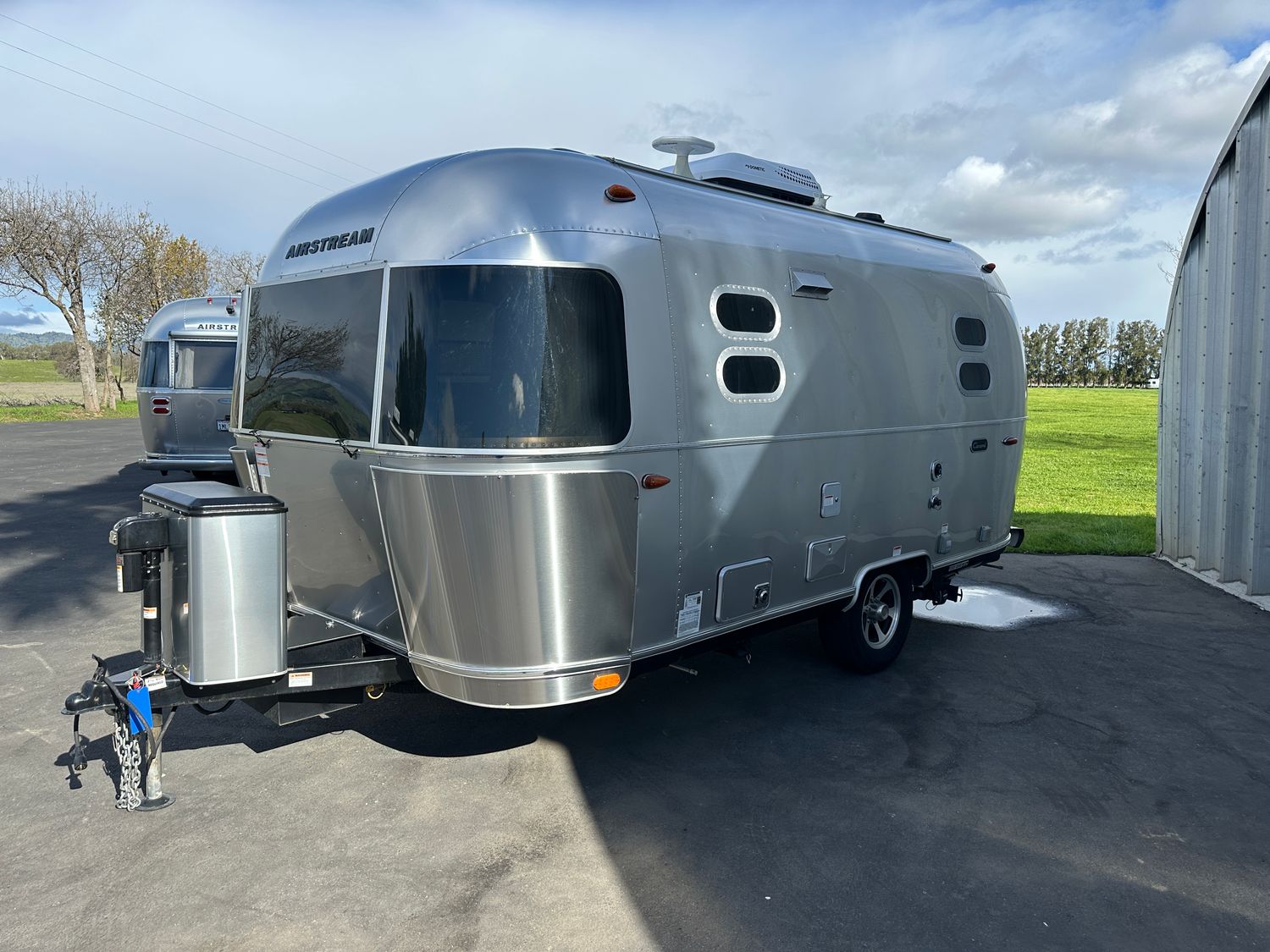 2022 Airstream Caravel 19CB