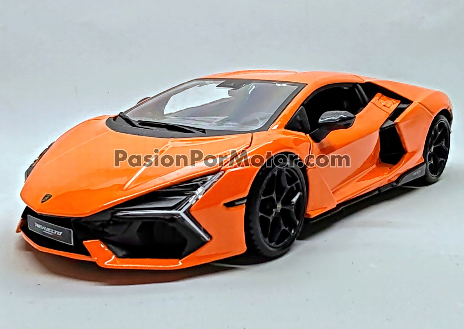 1:24 Lamborghini Revuelto 2023 Naranja BBURAGO 00889