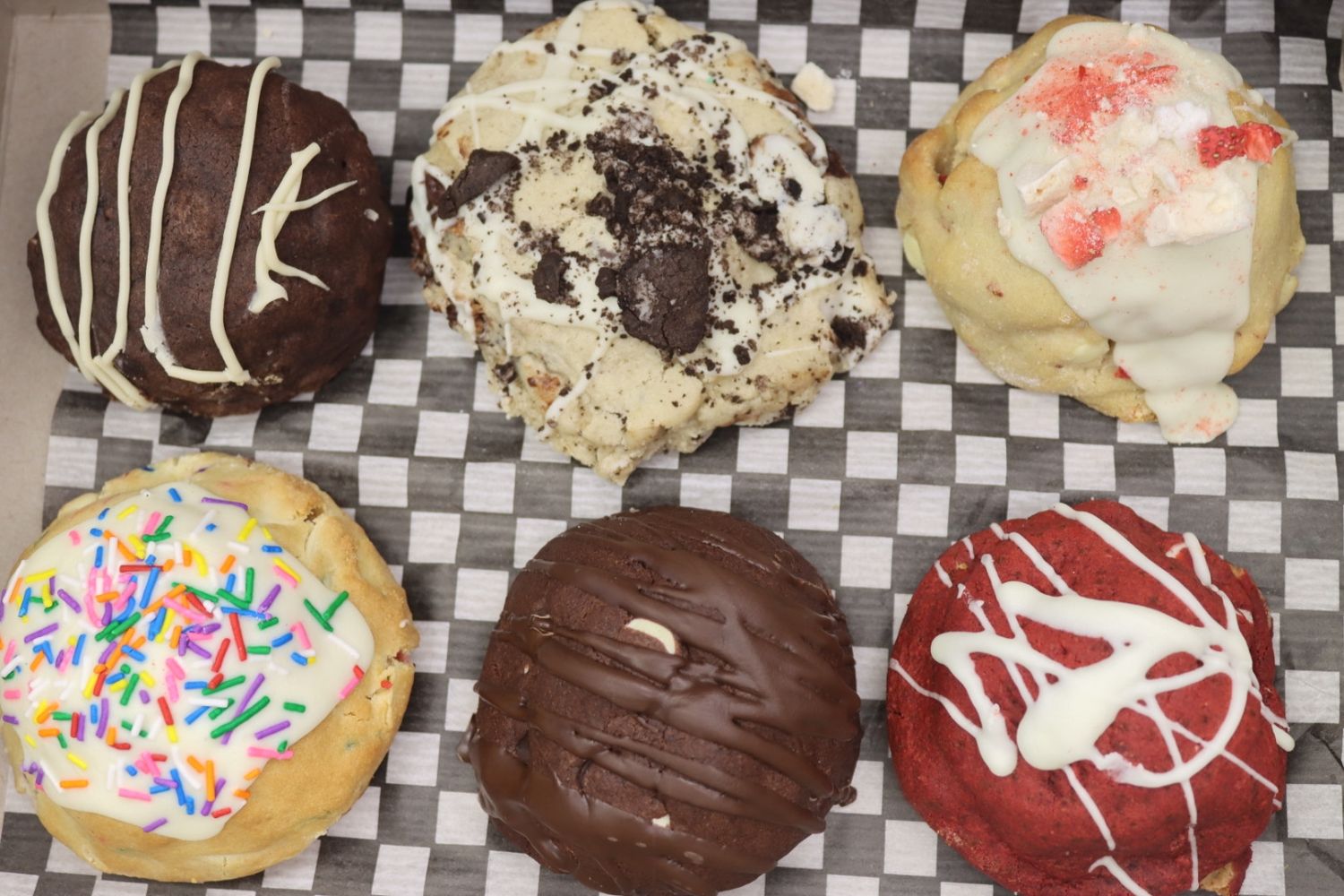 Stuffed cookie mixed box