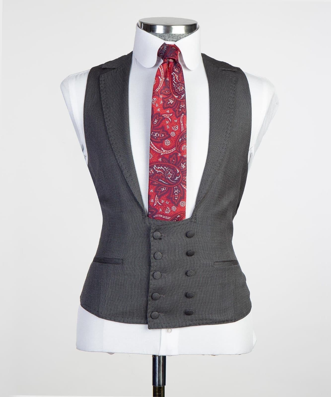 Vivati Clothing - Tuxedos and Suits for comfort and style.