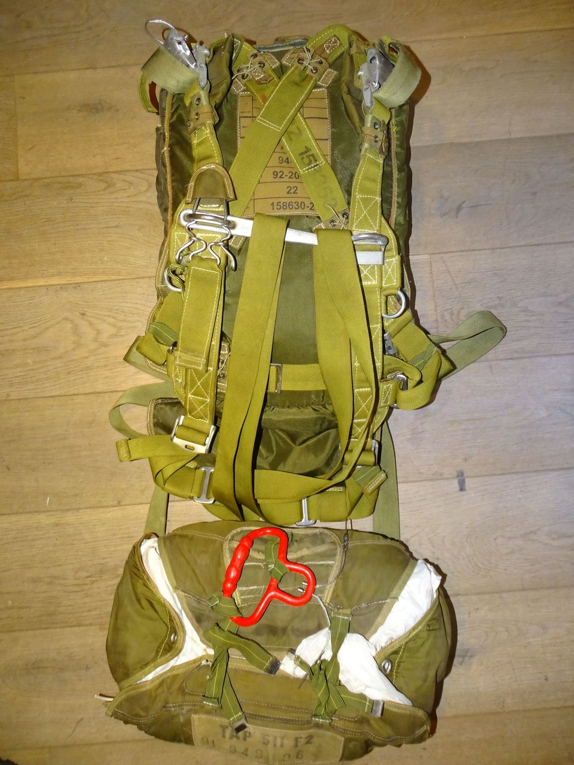 Parachute Français TAP 360 ,ventral Tap 511 , harnais ARZ40