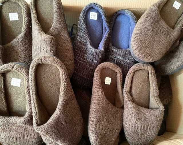 Lot de 15 paires de pantoufles différentes tailles refpbijou Lot de 15 paires de pantoufles différentes tailles refpbijou