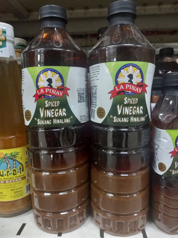 La pinay spiced vinegar sukang hinalang 1L