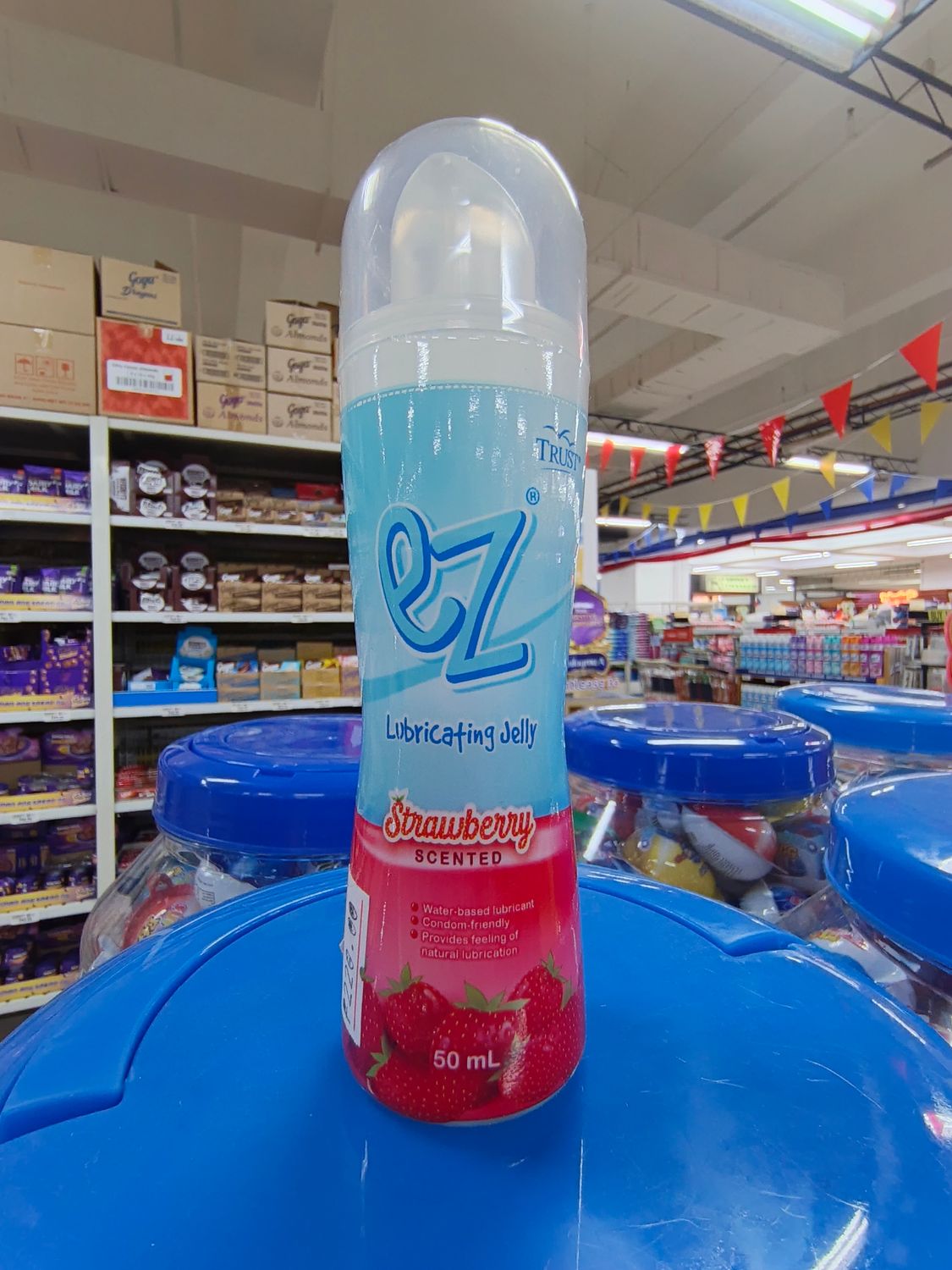 Trust EZ Lubricating Gel Strawberry Scent 50ml