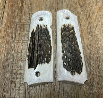 CUSTOM GRIPS