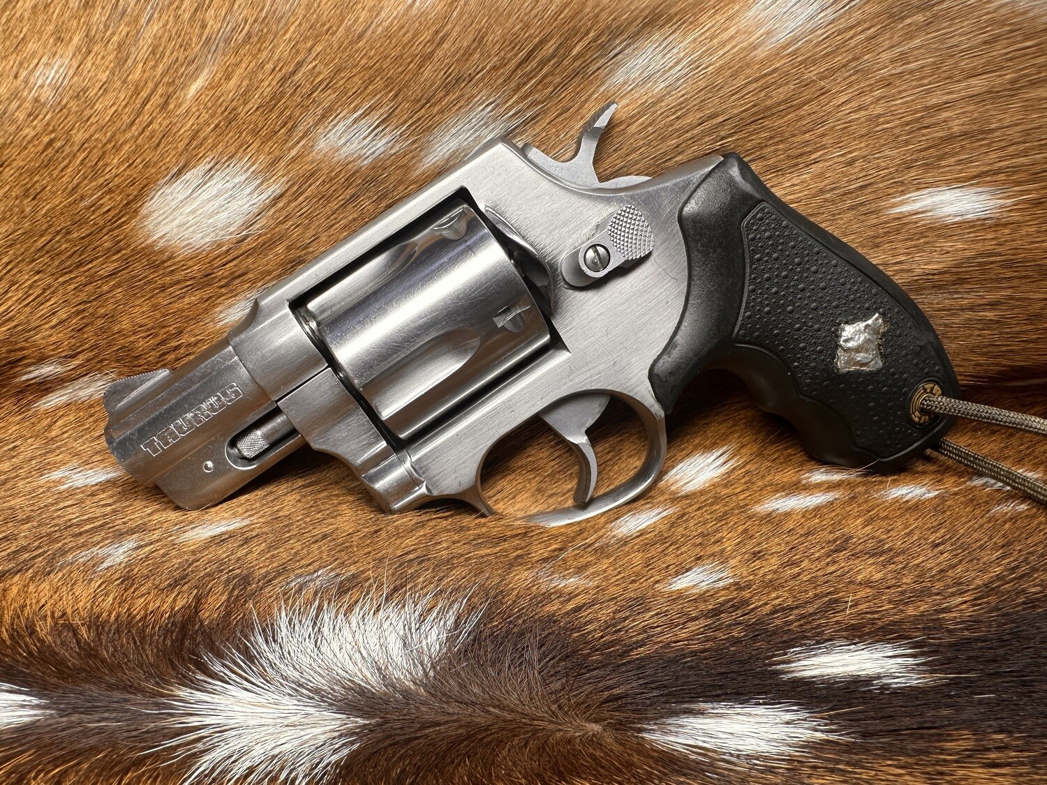 Taurus 44 Magnum Snub Nose